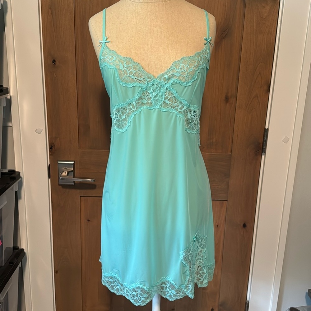 Victoria’s Secret Mint Green Satin Lace Slip Dress Wo… - Gem
